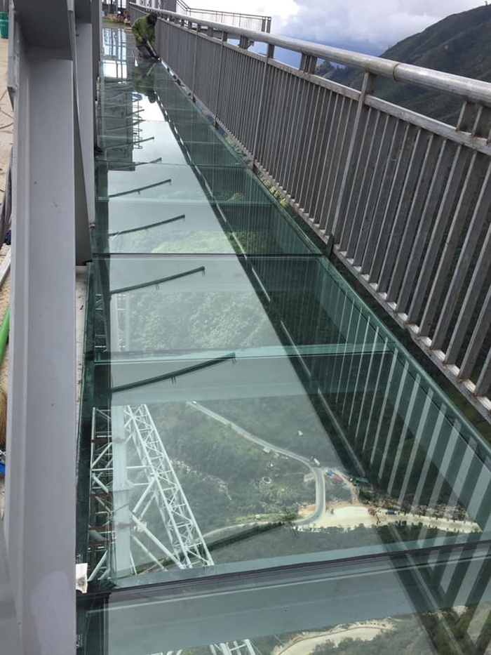SAPA GLASS BRIDGE - Volo Tour - Minh Tam T&T